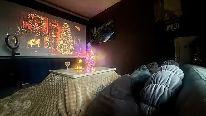 ぬくぬく🥰こたつ&クリスマス🎄ツリー装飾のお部屋でパーティー🎂✨🎞️まったりおうちデート😘✨コスプレ・推し活・動画配信の写真7