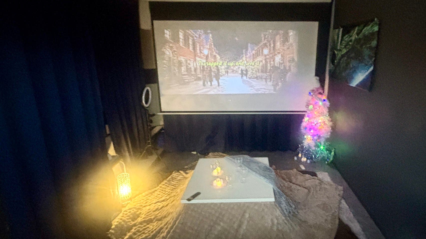 ぬくぬく🥰こたつ&クリスマス🎄ツリー装飾のお部屋でパーティー🎂✨🎞️まったりおうちデート😘✨コスプレ・推し活・動画配信の写真5