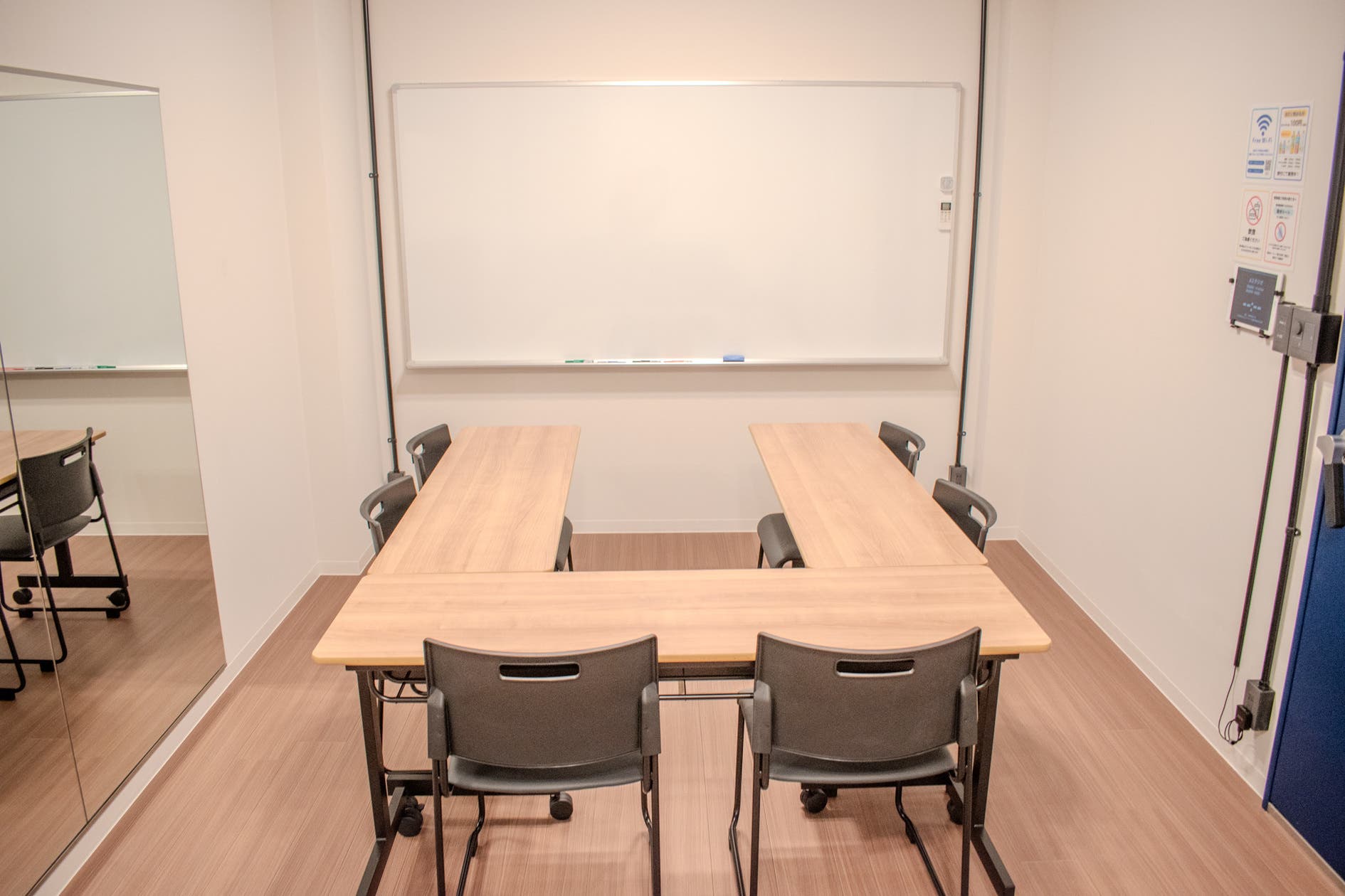 【Aスタジオ】桂駅徒歩2分◎グランドピアノ常設、レッスン・録音録画・アンサンブル・ミニコンサート向けクラシック専用スタジオの写真8