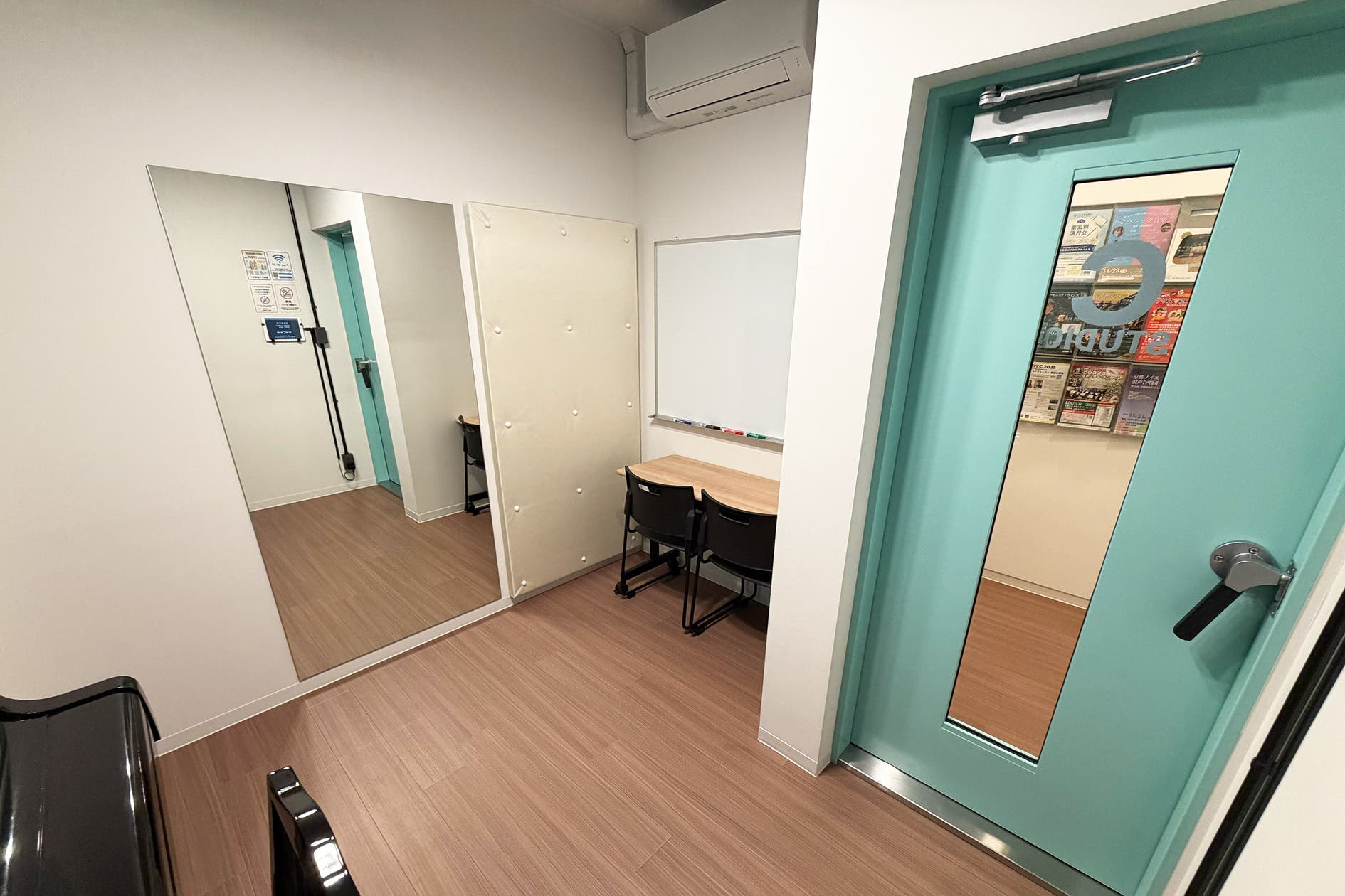 【Cスタジオ】桂駅徒歩2分◎アップライトピアノ常設、個人練習・レッスン・伴奏合わせに最適なクラシック専用防音ピアノスタジオの写真2