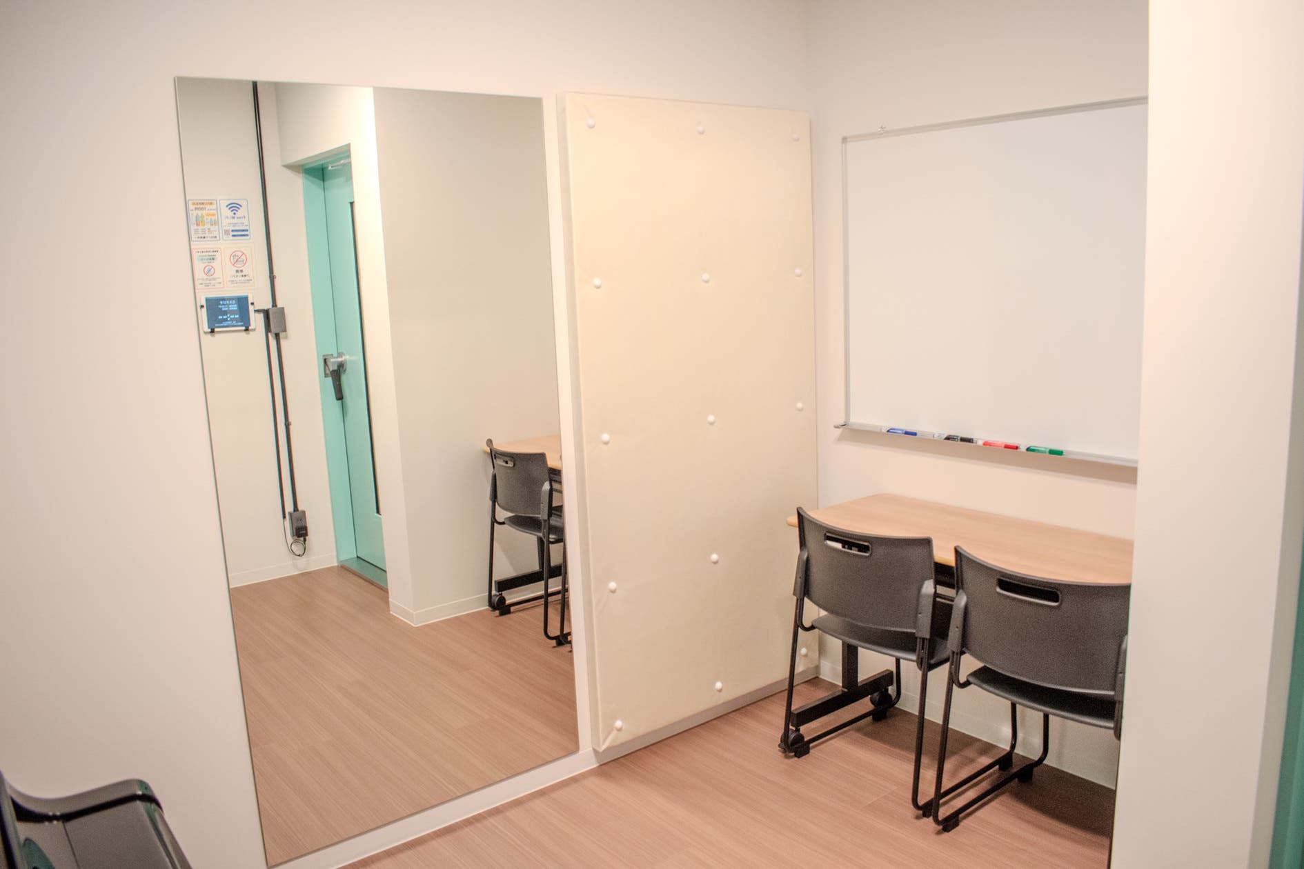 【Cスタジオ】桂駅徒歩2分◎アップライトピアノ常設、個人練習・レッスン・伴奏合わせに最適なクラシック専用防音ピアノスタジオの写真5