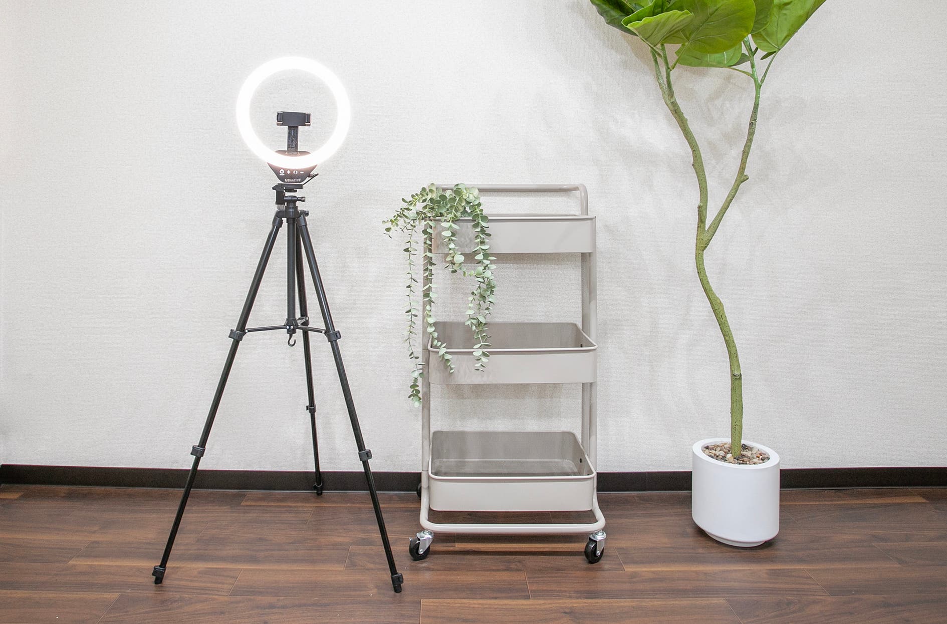 綺麗・安い・快適な会議室です！様々な用途にご利用いただけますの写真13