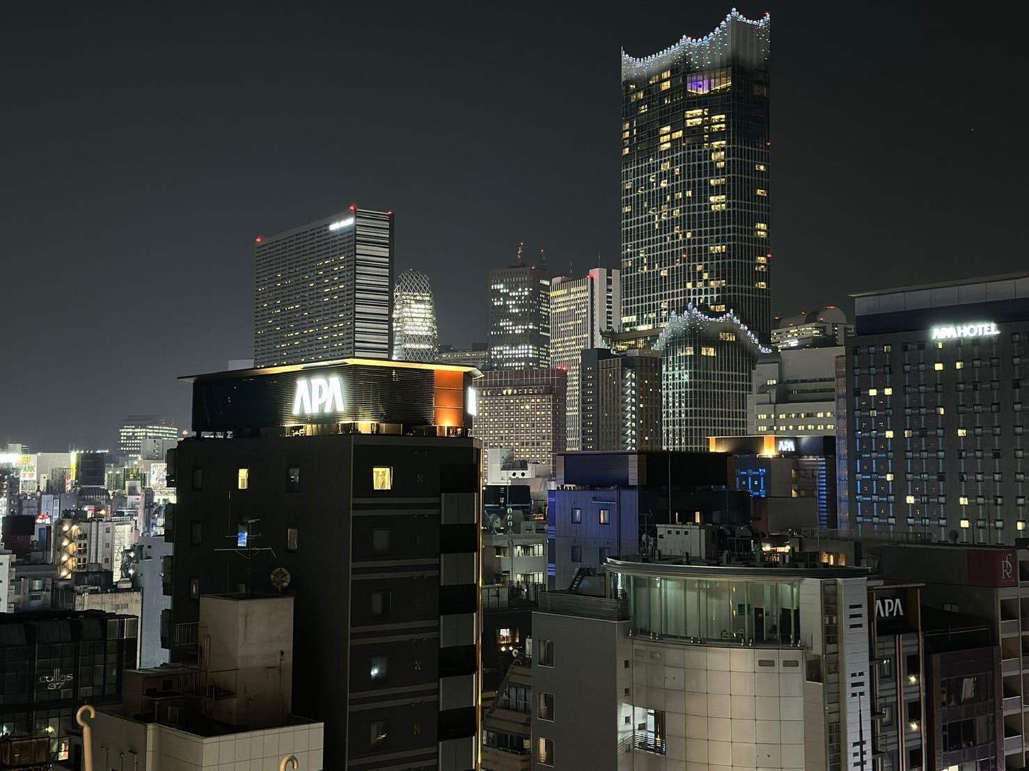 【102＋R】新宿・歌舞伎町｜最上階SkyLab付帯の屋上絶景スタジオ｜撮影・配信・SNSの写真10