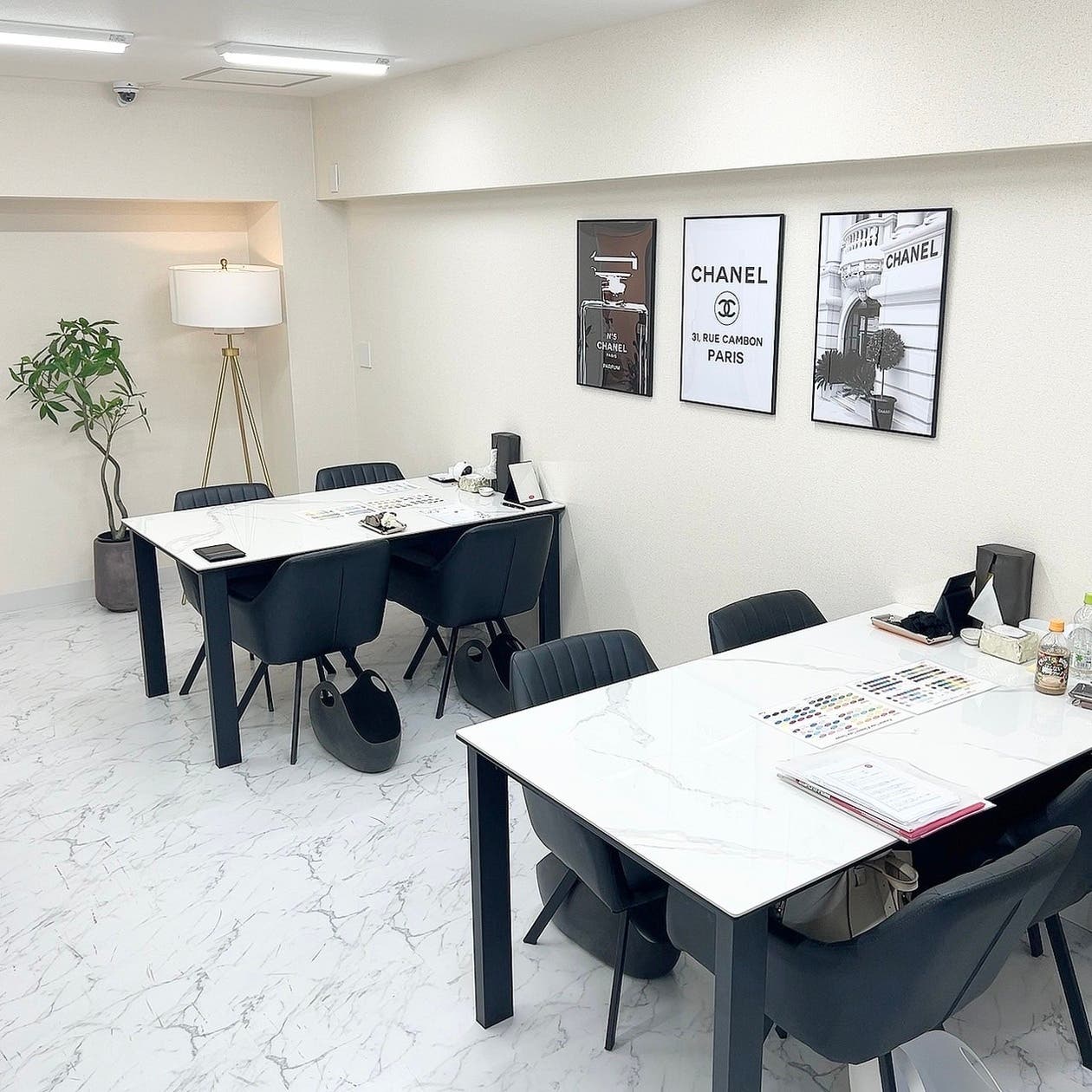 表参道駅9分の南青山にある綺麗なイメコン専用シェアサロンの写真1