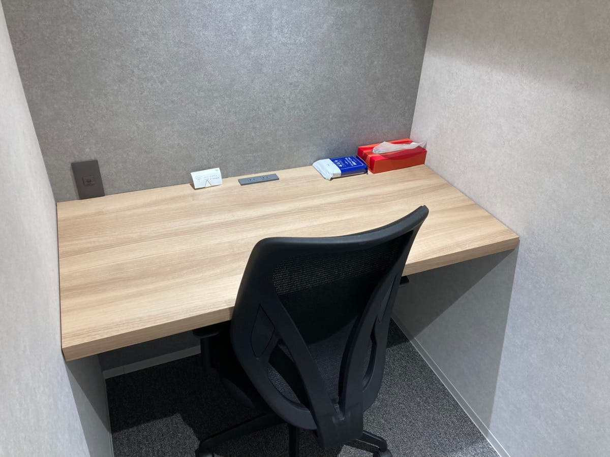 【志村坂上駅徒歩1分】1時間880円！モニター無料貸出有！1名用完全個室（ブース14）※予約前は入室不可の写真1