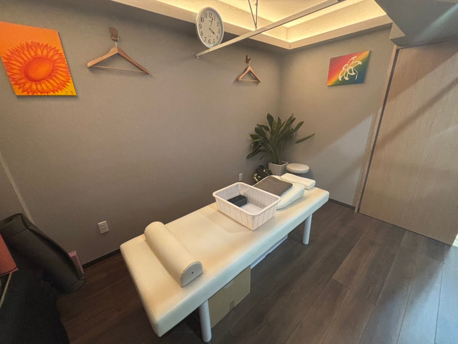 自由が丘駅徒歩30秒★綺麗★落ち着いた空間の写真2