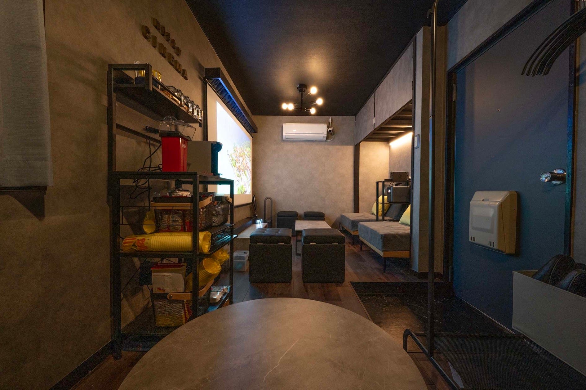 セレコレ🌳クリスマス🎄最大9名🉐ｼｱﾀｰ✨ﾌﾟﾛｼﾞｪｸﾀ📽️映画🐈‍⬛デート💓ゲーム🎮女子会💗olivy池袋の写真3