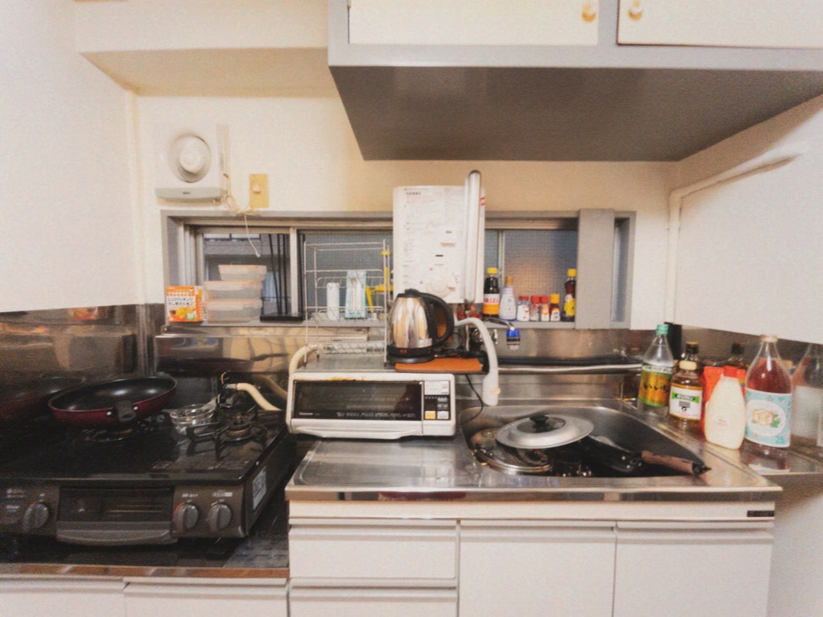 NEW|6畳ひとり暮らし|日常|生活|都会|一人暮らし|上京|アパート|ライフスタイル|自然光|ベランダ|キッチン蒲田駅徒歩5分の写真4