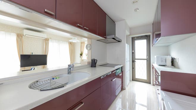 駅近!おうちスペース、広々リビングの写真3