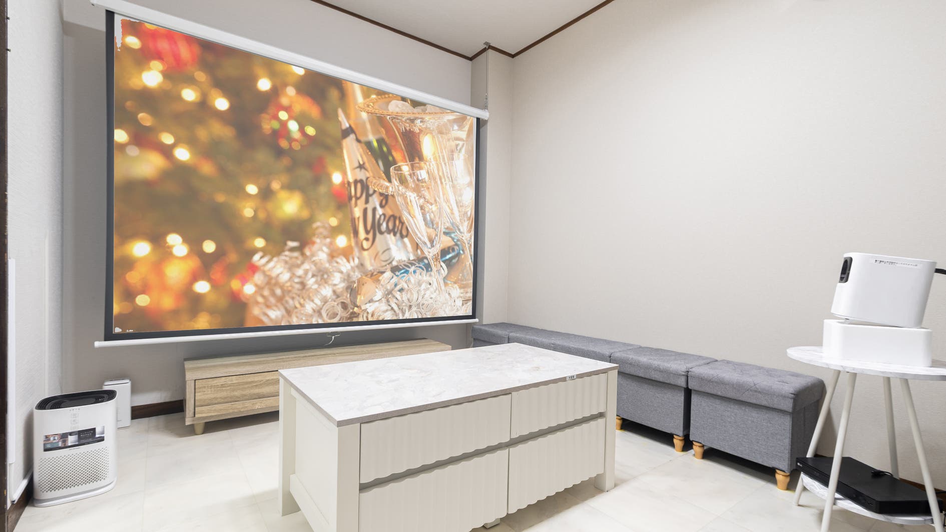 《ルミ南森町》梅田・南森町すぐ商店街の中で楽々♡プロジェクター🎬24時間営業🕐ごみ捨て無料！おうちデート♡女子会♡の写真3