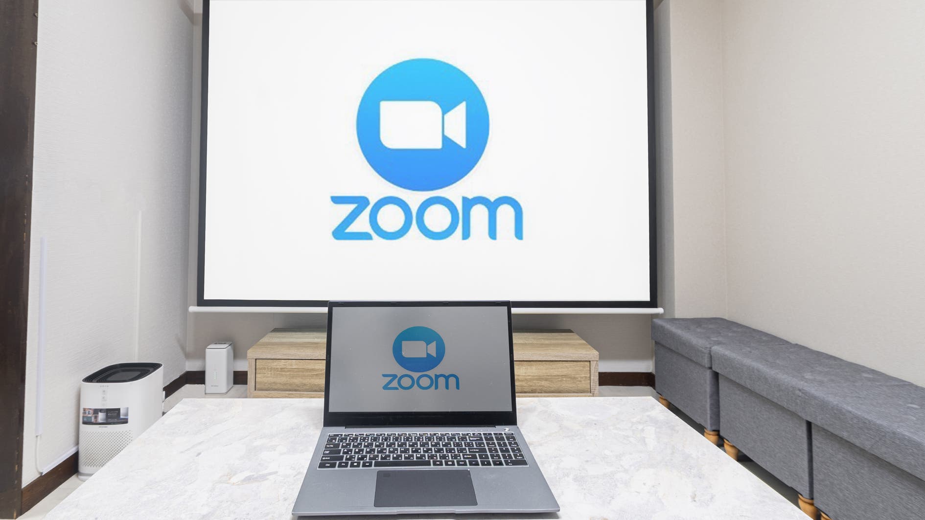 天神橋筋商店街内完全個室テレワークスペース・貸会議室・綺麗で静かな環境・急なビデオ会議・商談に。駅近の写真2