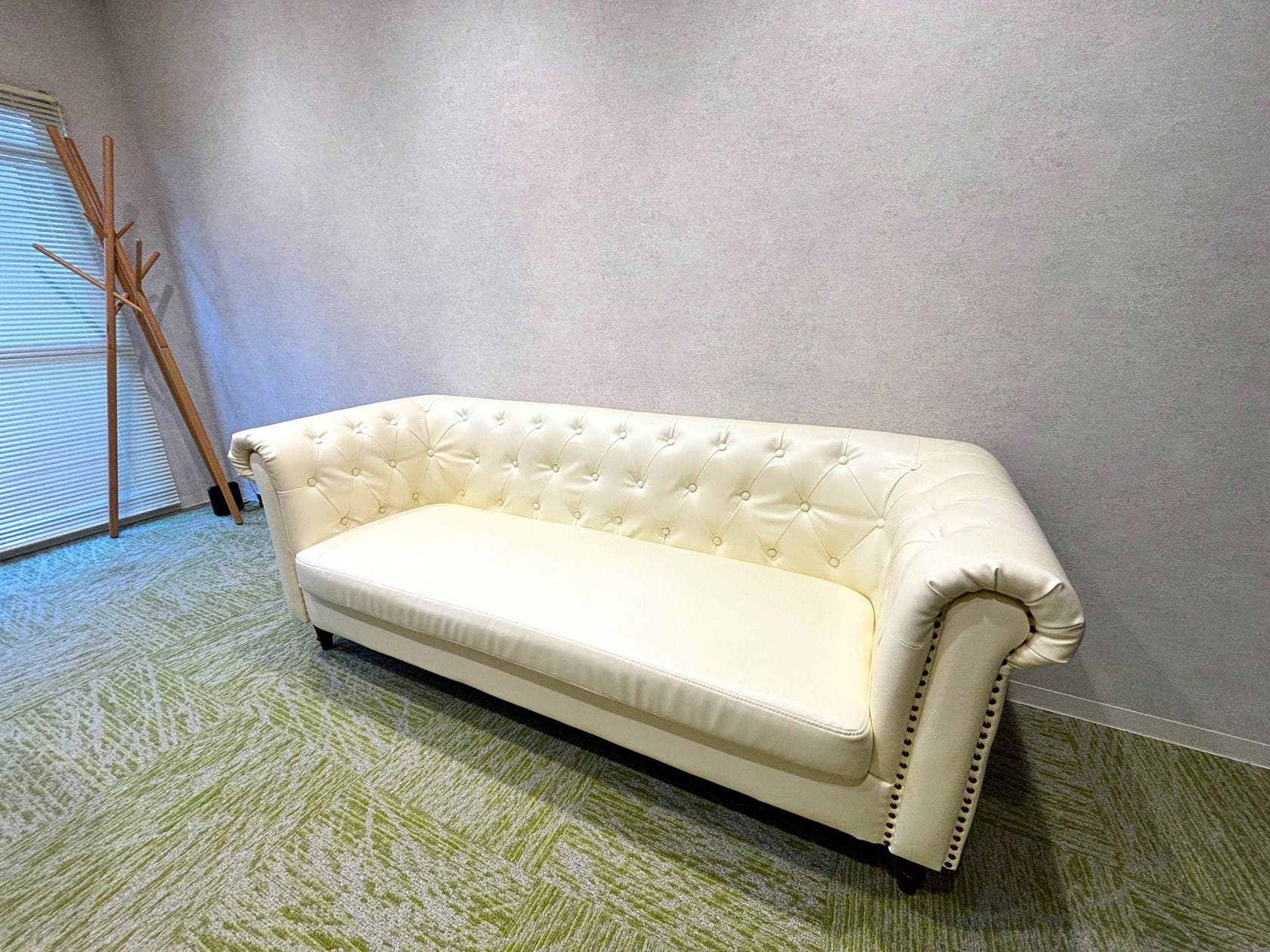 Room4【いつでも快適オフィス】受付スタッフ常駐/ゆったりソファ/最大2名/Wi-Fi完備/の写真4