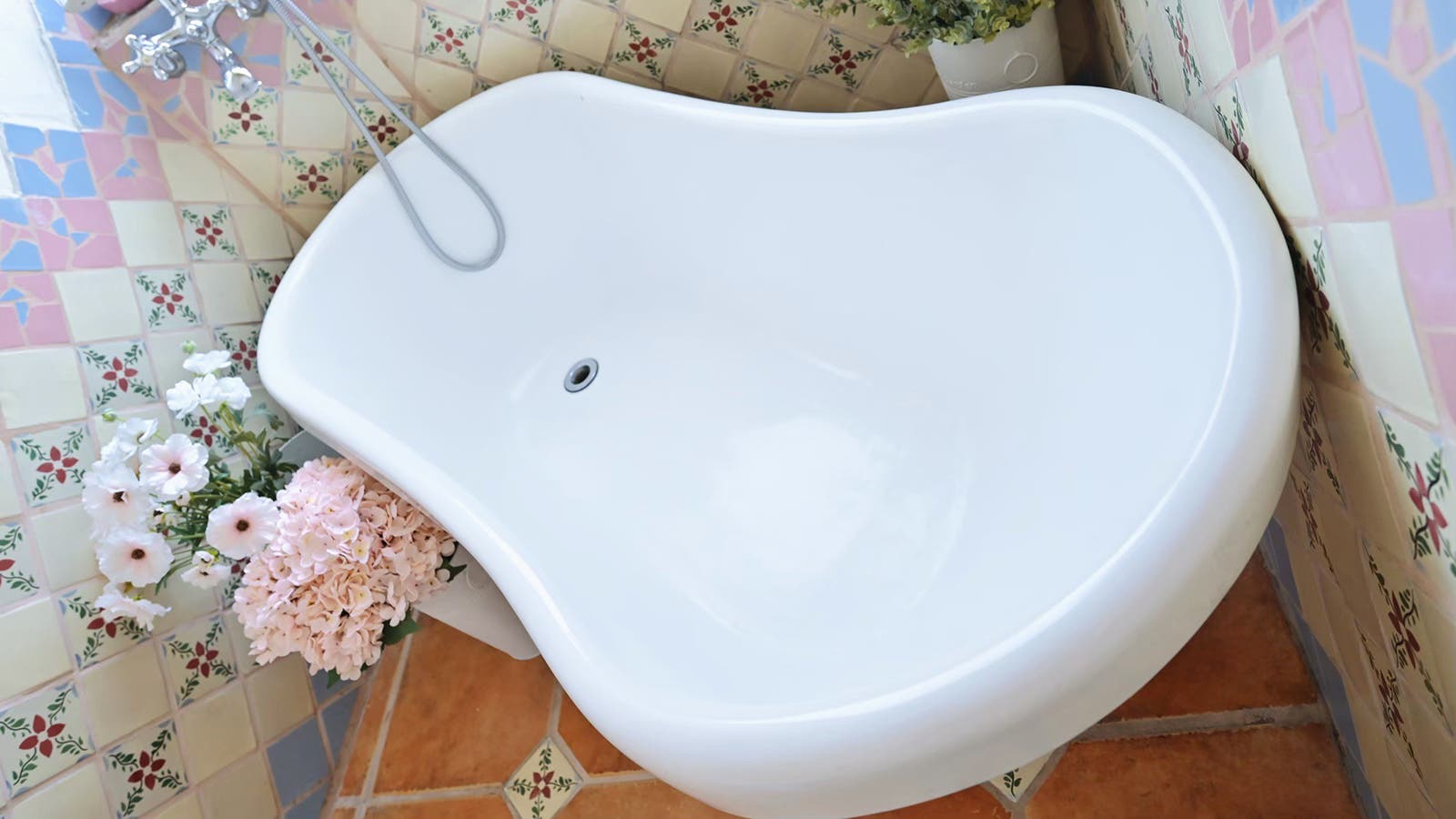 【西馬込店】西馬込駅5分｜やわらかな自然光が降り注ぐ、 水色と黄色を基調とした爽やかなスタジオの写真4