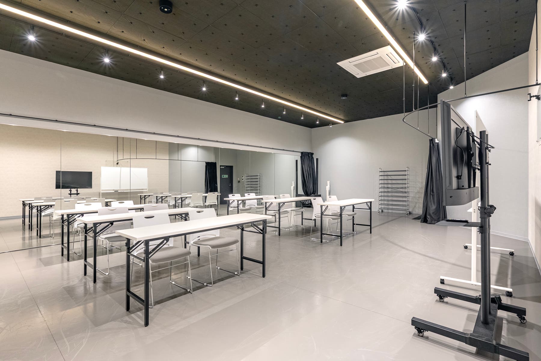 スペモ🕺東新宿駅4分✨70㎡ダンススタジオ🤩稽古🎭オーディション👗レッスン🧘‍♀️707_SpemoDANCE東新宿の写真2