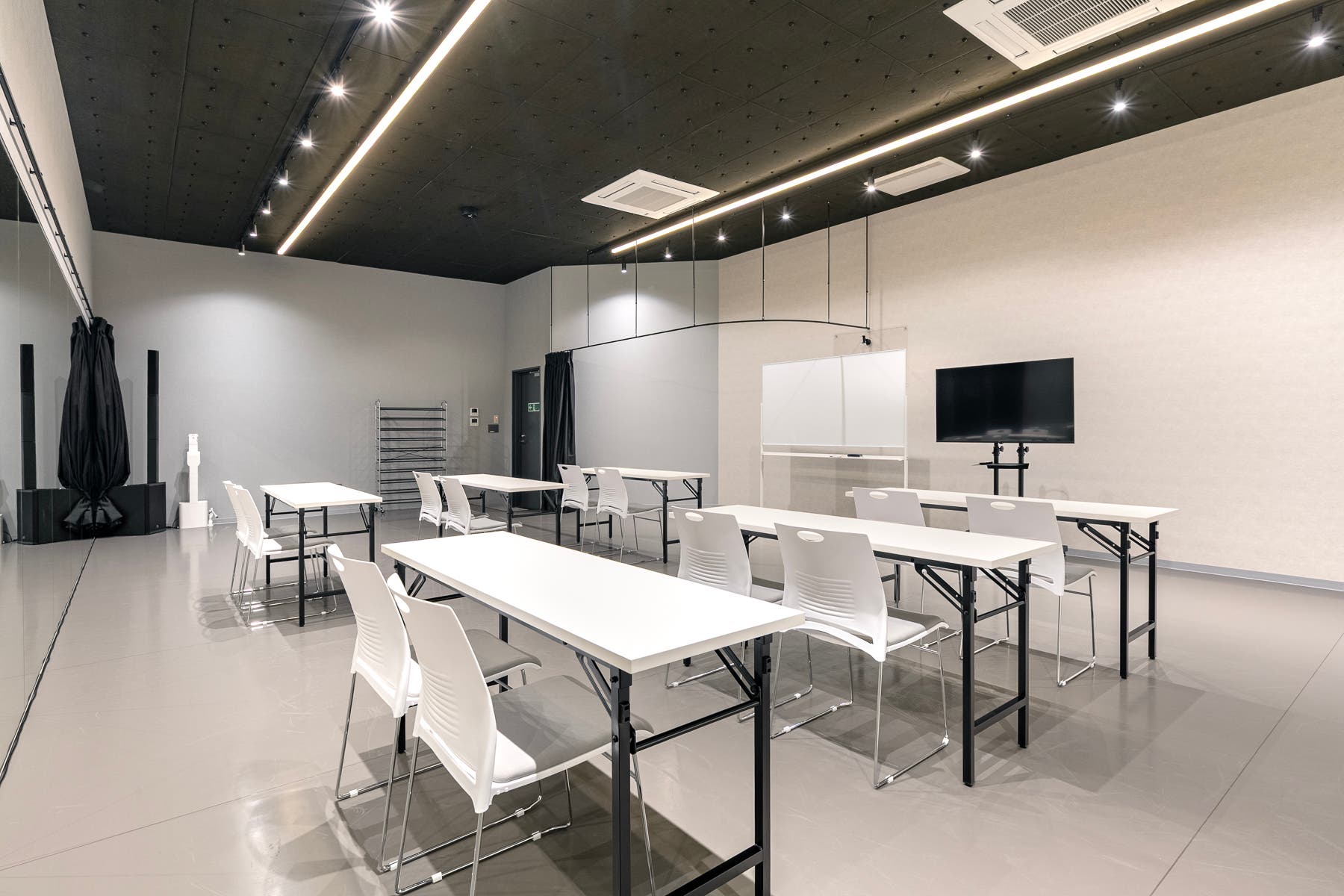 スペモ🕺東新宿駅4分✨70㎡ダンススタジオ🤩稽古🎭オーディション👗レッスン🧘‍♀️707_SpemoDANCE東新宿の写真11