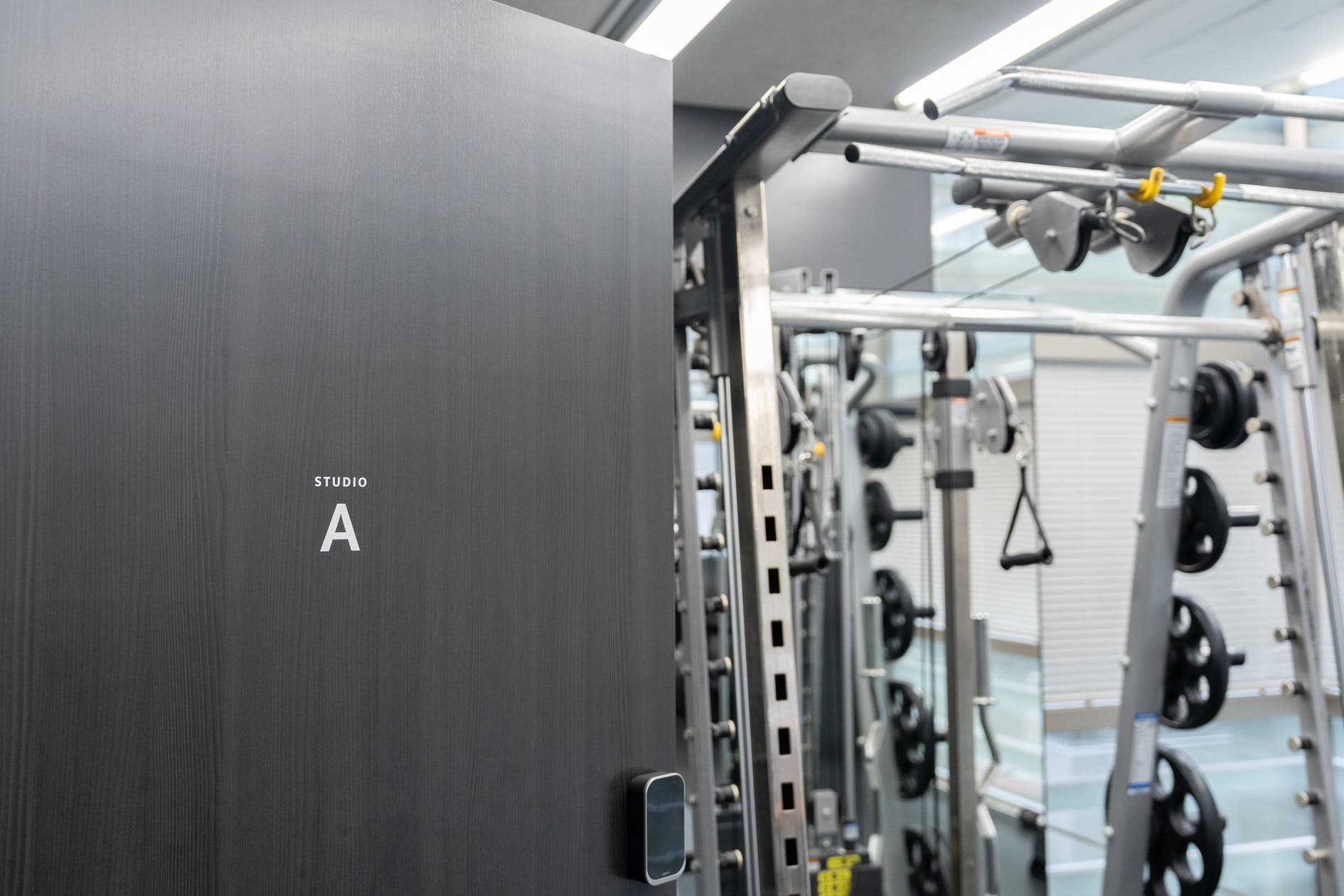 5種類のマシンを完備！半蔵門駅【徒歩1分】エリア最大級の広さ｜上質で洗練された空間の写真9