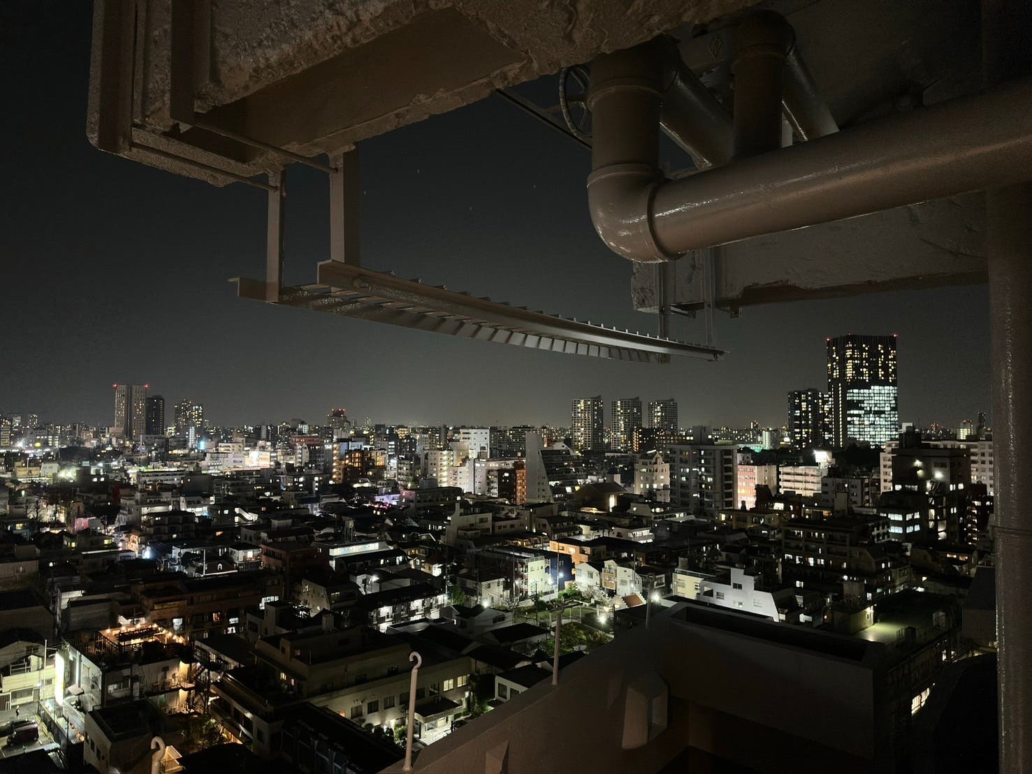 【屋上完全貸切】新宿・歌舞伎町｜最上階SkyLab付帯の屋上絶景スタジオ｜撮影・配信・SNSの写真1