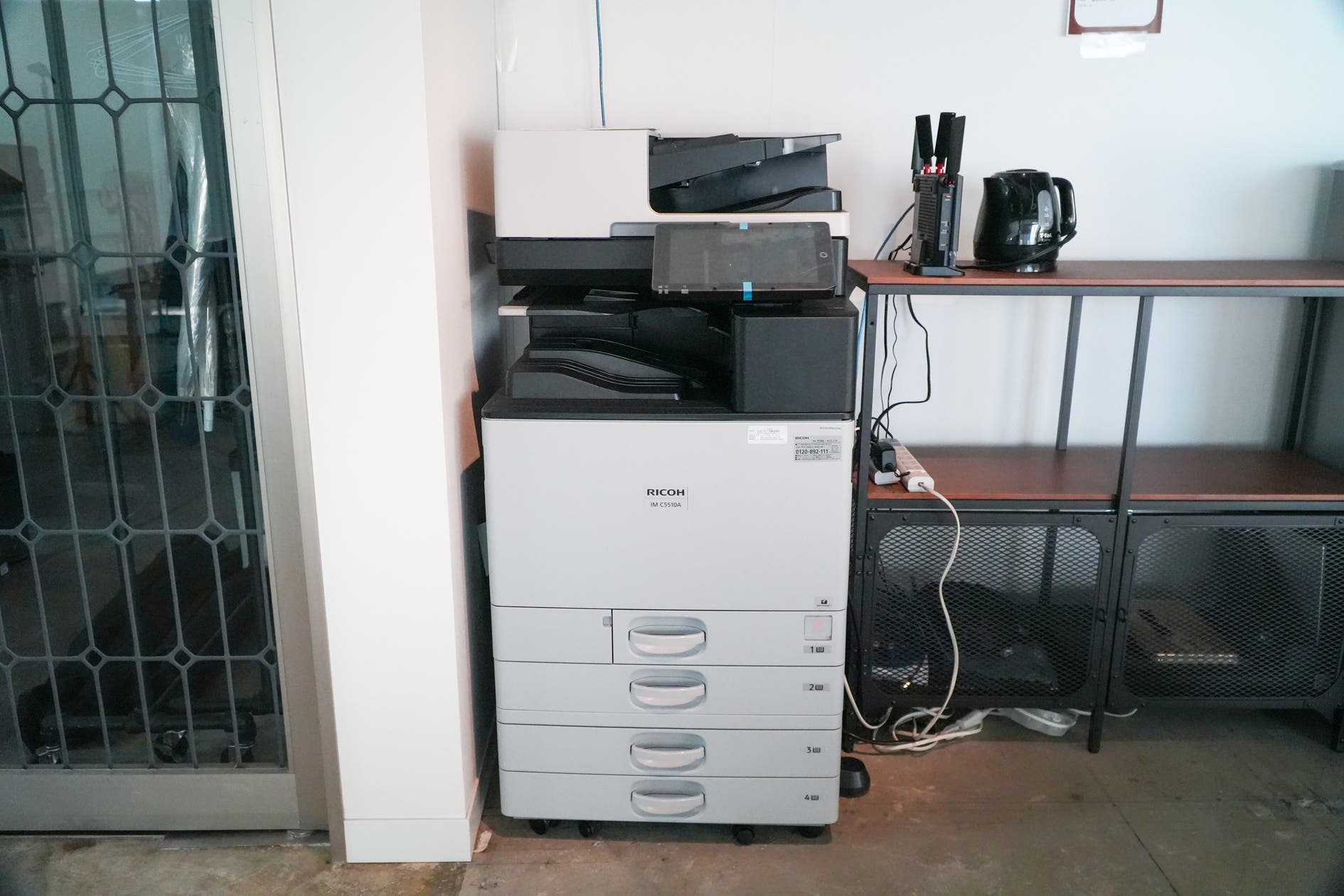 渋谷駅から車で30分！　綾瀬ICから5分　撮影／配信スタジオ（103.3㎡）【大型駐車場完備】の写真11