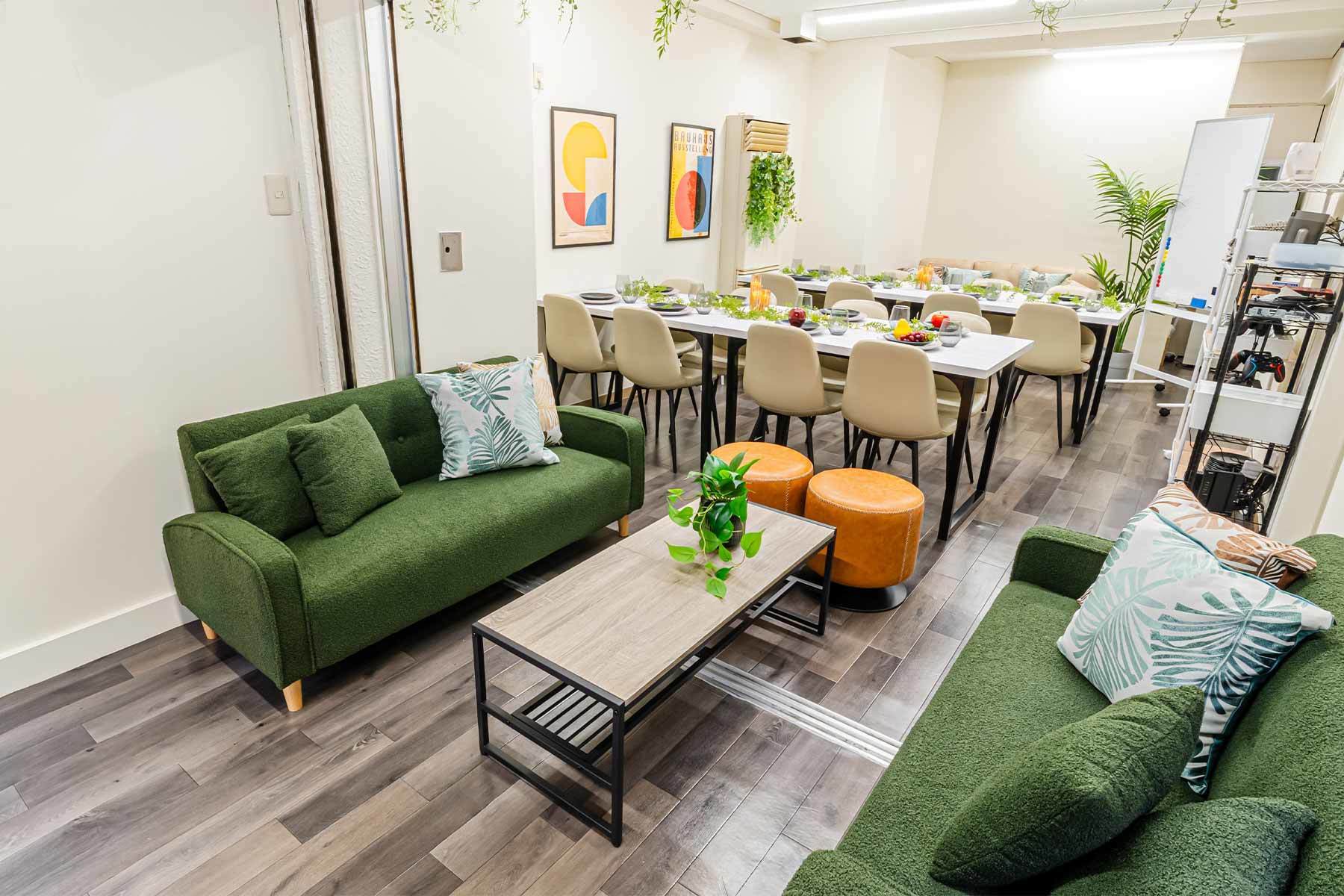 \内装リニューアル！/🎄クリスマス＆忘年会大人気‼️🎅🥂30名までOK!電子タバコOK🚬プロジェクター｜法人利用[79]の写真6