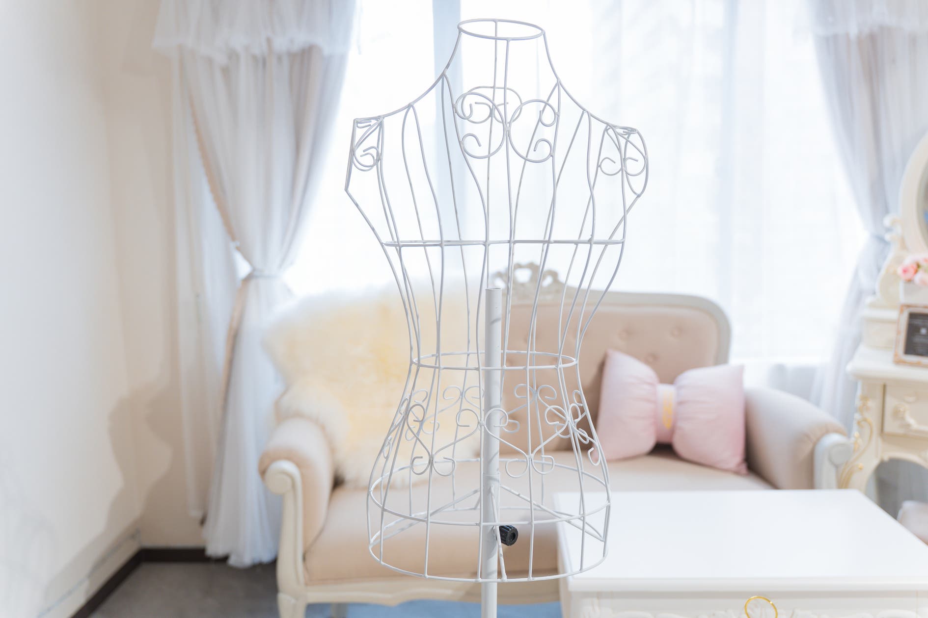 NEW OPEN特価🉐【推し活に最適】姫系ロココ調🎀小さな推しフォトルーム｜横浜駅近｜コスプレ｜推し活｜誕生祭の写真15