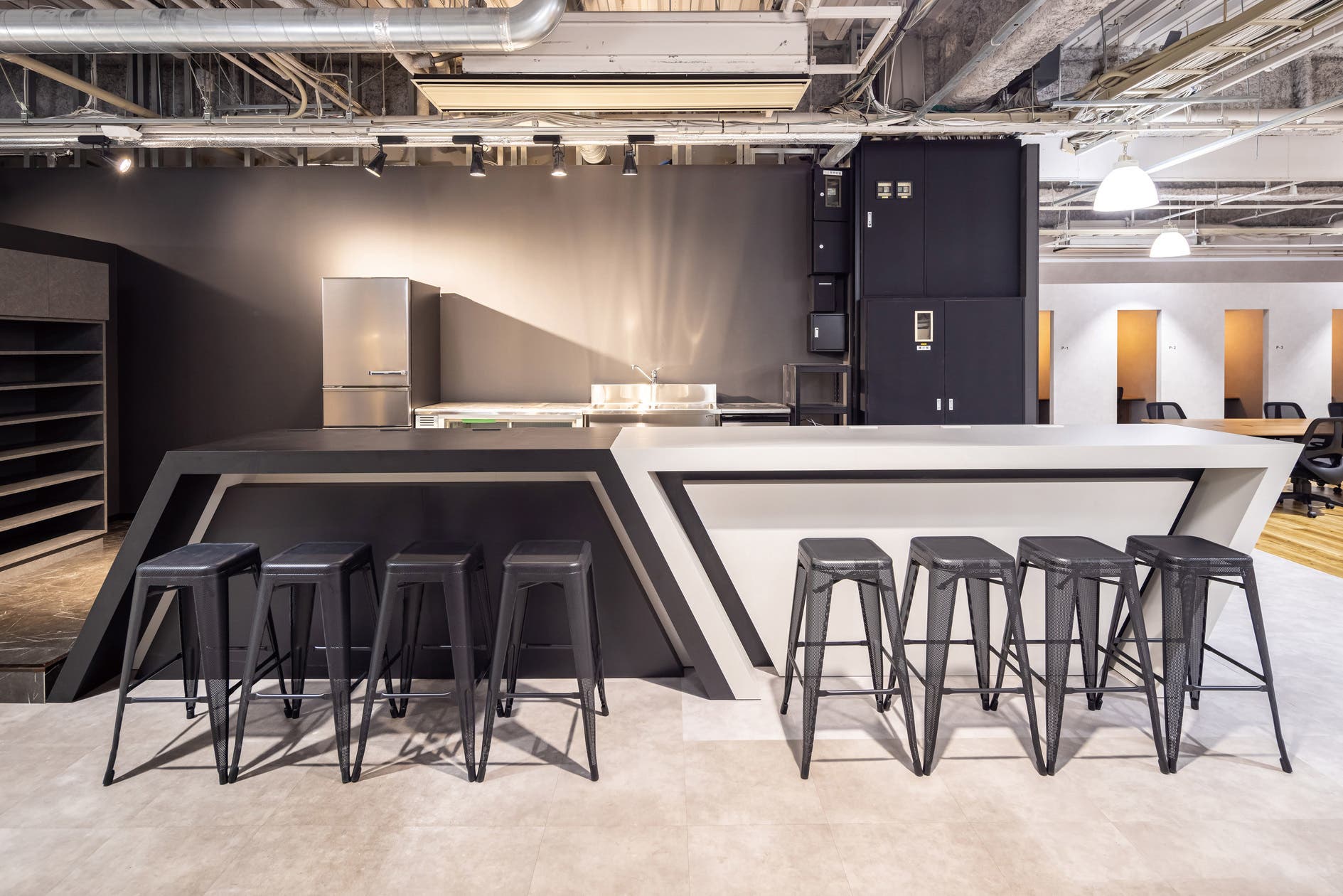 【Booth3】1名個室(天井空きあり)▼通話/動画イヤホン必須の写真2