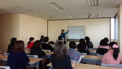 北陸ガールズスクエア セミナールームの写真3