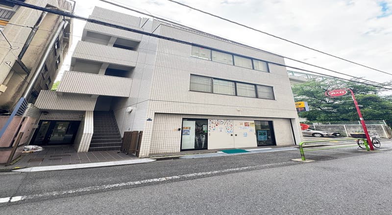 【ロボ☆スタディオン】秋葉原は末広町駅より徒歩１分の１階ものづくりスペース、ライブ控室【DIY】