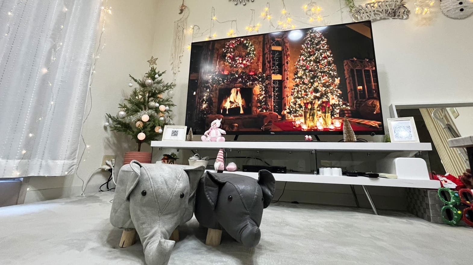 【冬限定】クリスマス装飾🎄VOD見放題🎬 大人くつろぎのプライベートシアター✨ 最大4名｜55型大型TV📺の写真4