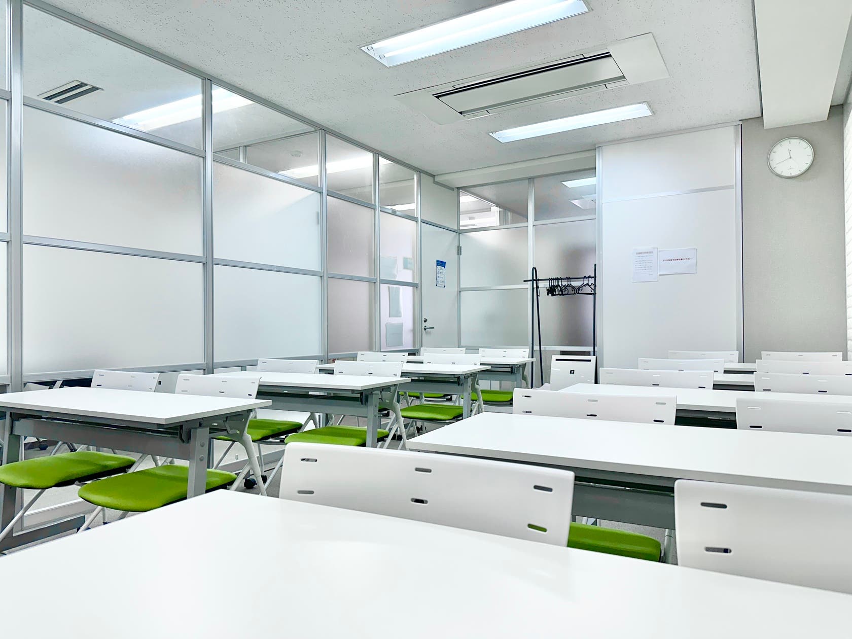 【名古屋駅１番出口徒歩3分】最大20名★会議やセミナーなど幅広く利用可！Wi-Fi,備品無料！の写真6