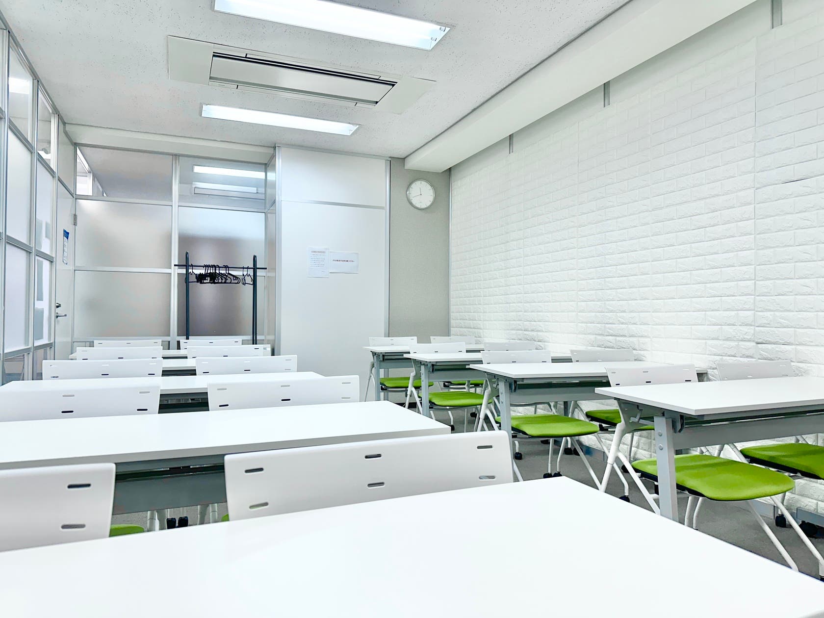 【名古屋駅１番出口徒歩3分】最大20名★会議やセミナーなど幅広く利用可！Wi-Fi,備品無料！の写真7