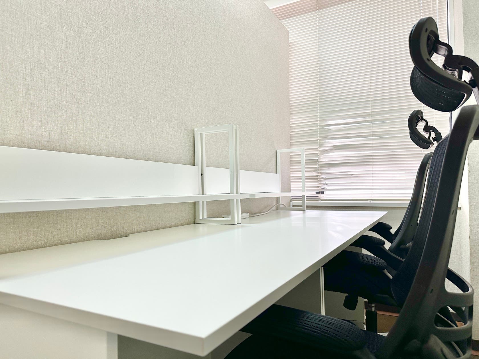 【名古屋駅1番出口より徒歩3分】1～2名★個室で人目を気にせず集中して作業・仕事・学習に最適！Wi-Fi無料！時間貸の写真9