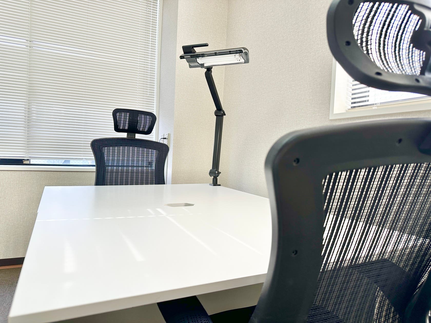 【名古屋駅1番出口より徒歩3分】1～2名★個室で人目を気にせず集中して作業・仕事・学習に最適！Wi-Fi無料！日貸の写真12