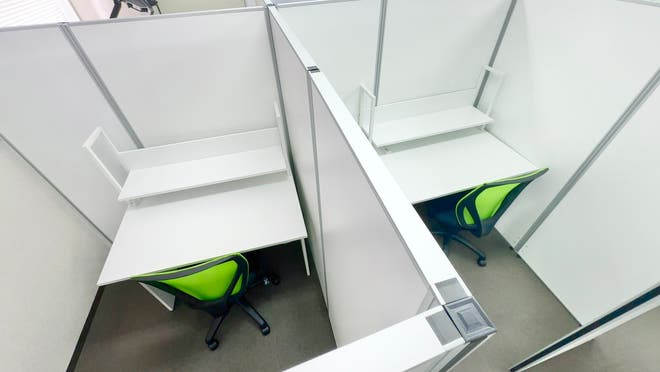 【名古屋駅1番出口より徒歩3分】1~2名★仕切られたスペースで人目を気にせず集中して作業・仕事・学習に最適!WiFi無料!時間貸の写真7