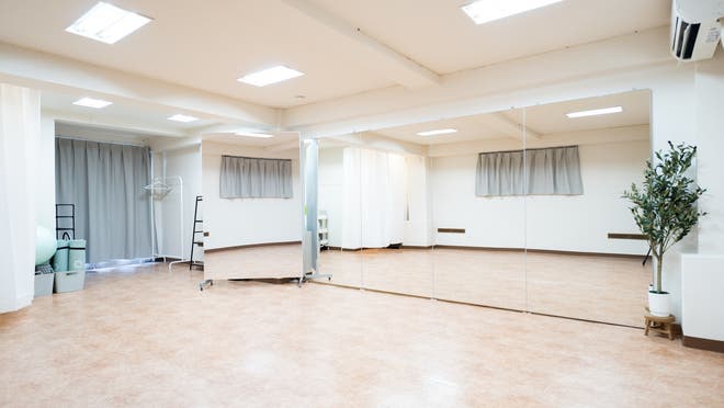 【🆕オープン30%割実施中✨】高円寺徒歩7分✨最大15人広々スタジオでダンス/ヨガ/舞台など グループ利用に最適/撮影OK!の写真4