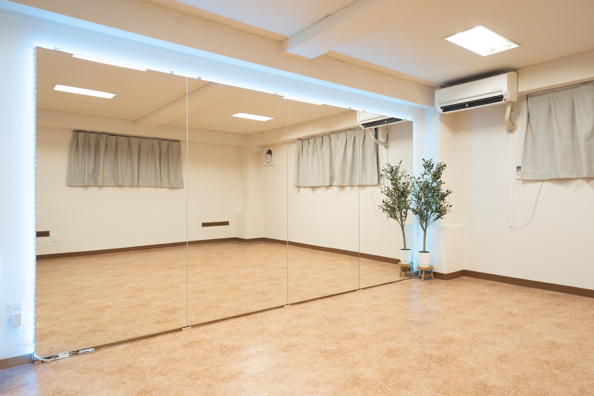 【🆕オープン30%割実施中✨】高円寺徒歩7分✨最大15人広々スタジオでダンス/ヨガ/舞台など　グループ利用に最適/撮影OK！の写真26