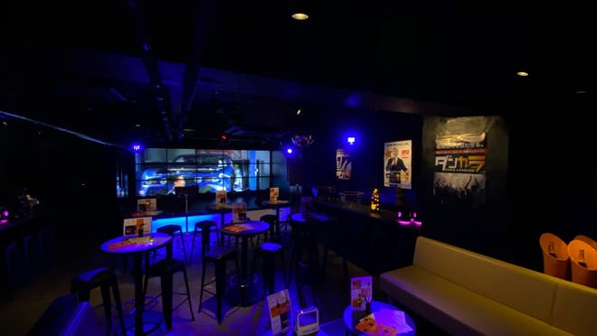 西武新宿駅徒歩1分の会場の写真1