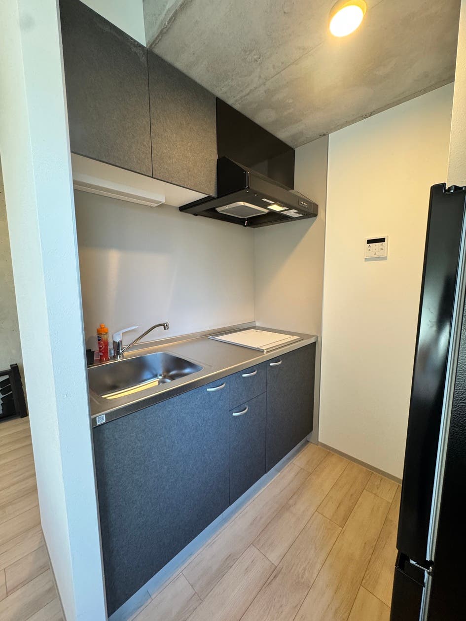 【南馬込】新築1LDK｜コンクリ×ミニマル空間で撮影・配信・デートに使えるの写真6