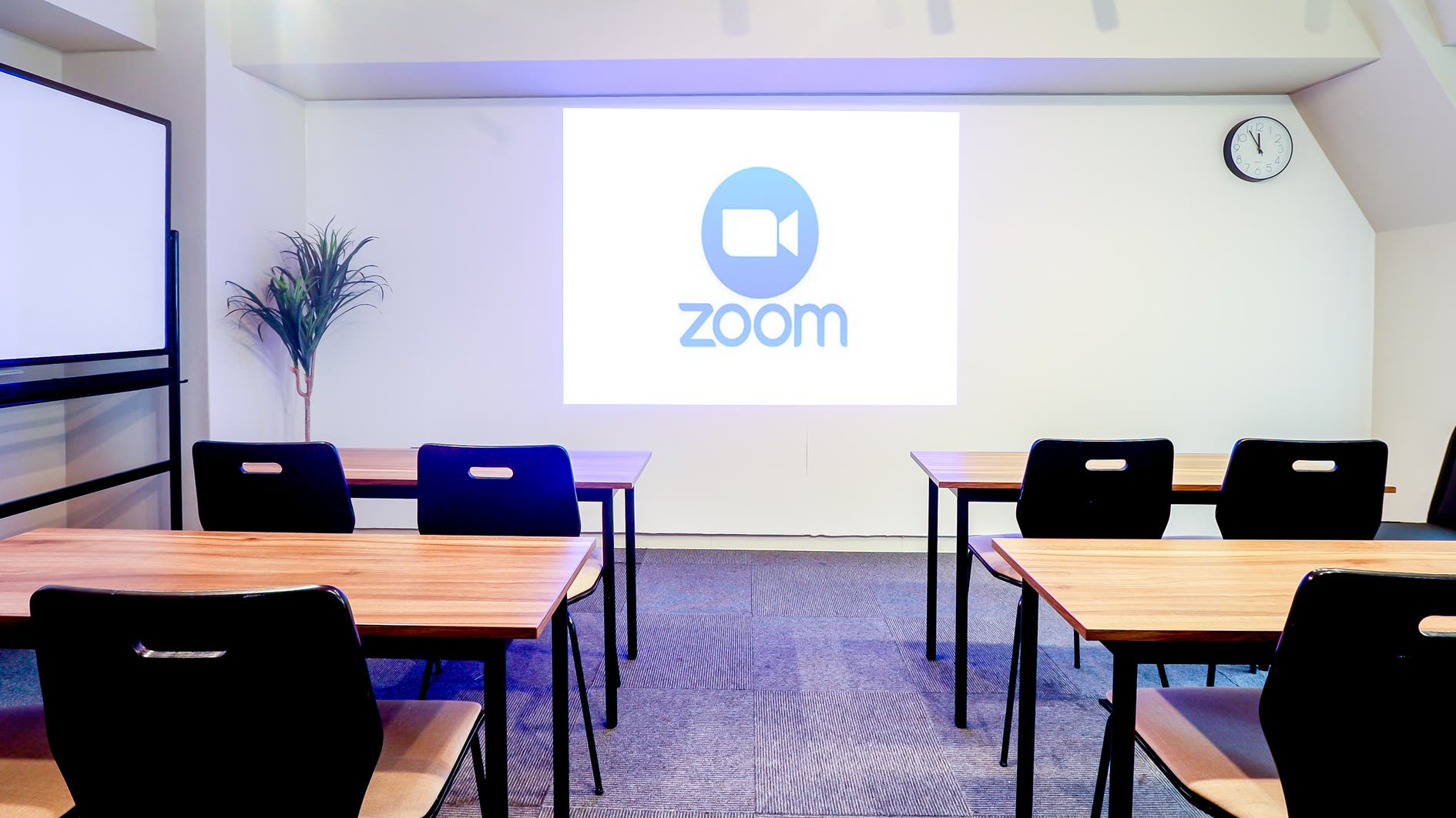 【カフェカーム梅田】大阪駅・梅田駅エリア　北新地駅徒歩2分♪完全個室・貸スペース・イベントスペース・高機能プロジェクターの写真10