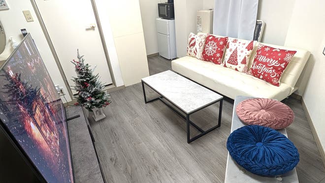 パーティルーム 市川駅2分|65型4Kで映画鑑賞◎|クリスマス🎄/おうちデート/女子会/推し活/誕生日会/忘年会/クリスマス会の写真3