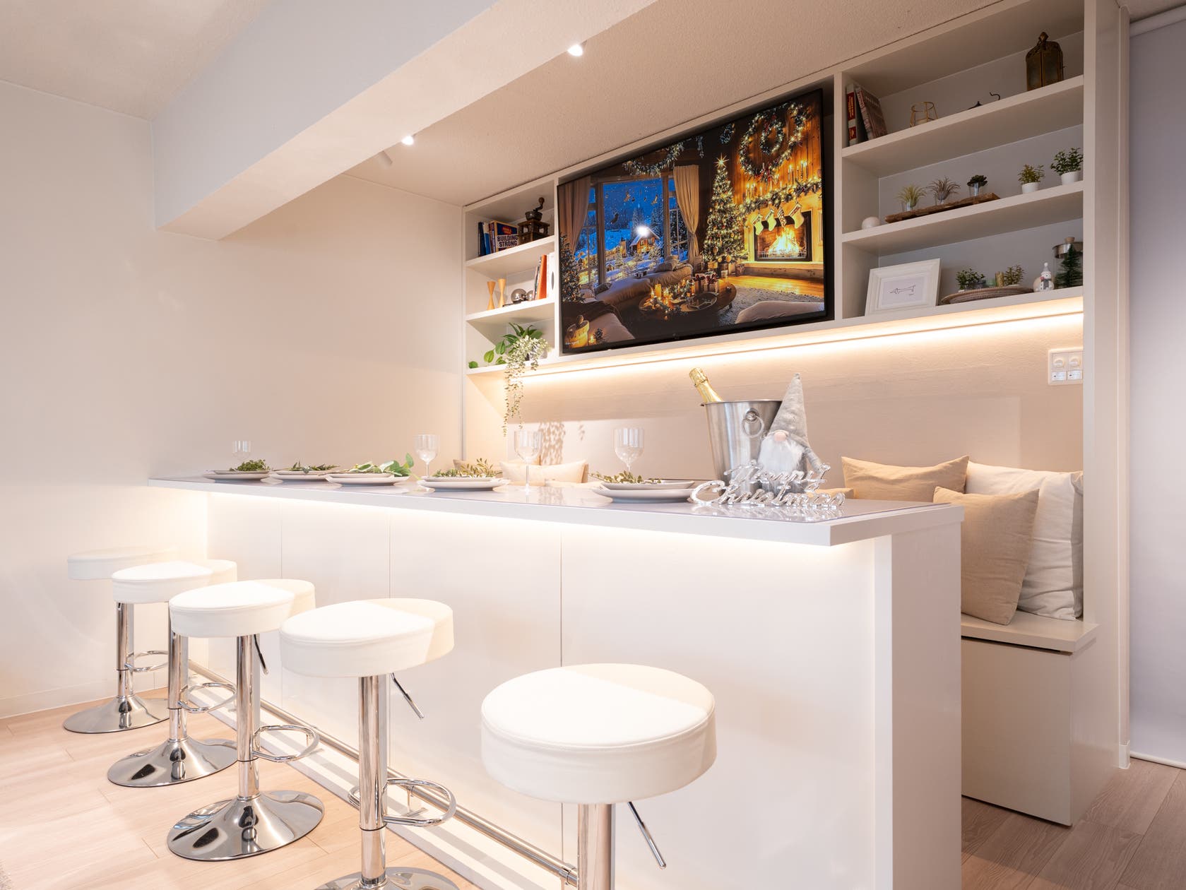 《最大20名》名古屋駅4分｜広々23畳｜ポートレート｜各種撮影｜忘年会｜クリスマスパーティー🎄｜Wi-Fi｜24Hの写真4