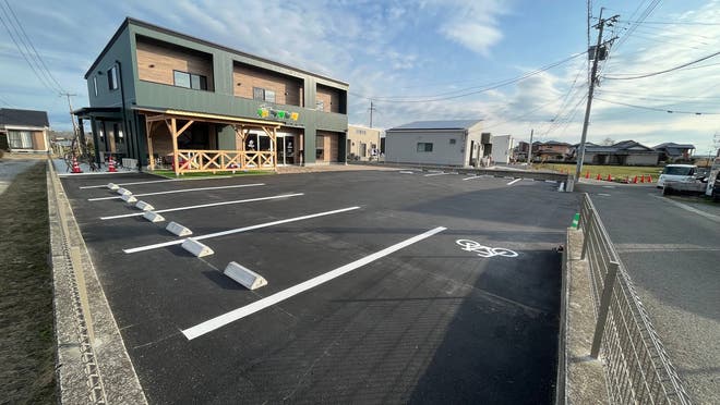 ミシンと作業スペースのレンタル。職業用ミシン、ロックミシン完備。A1サイズのカッティングマットで広々作業。駐車場完備。の写真12