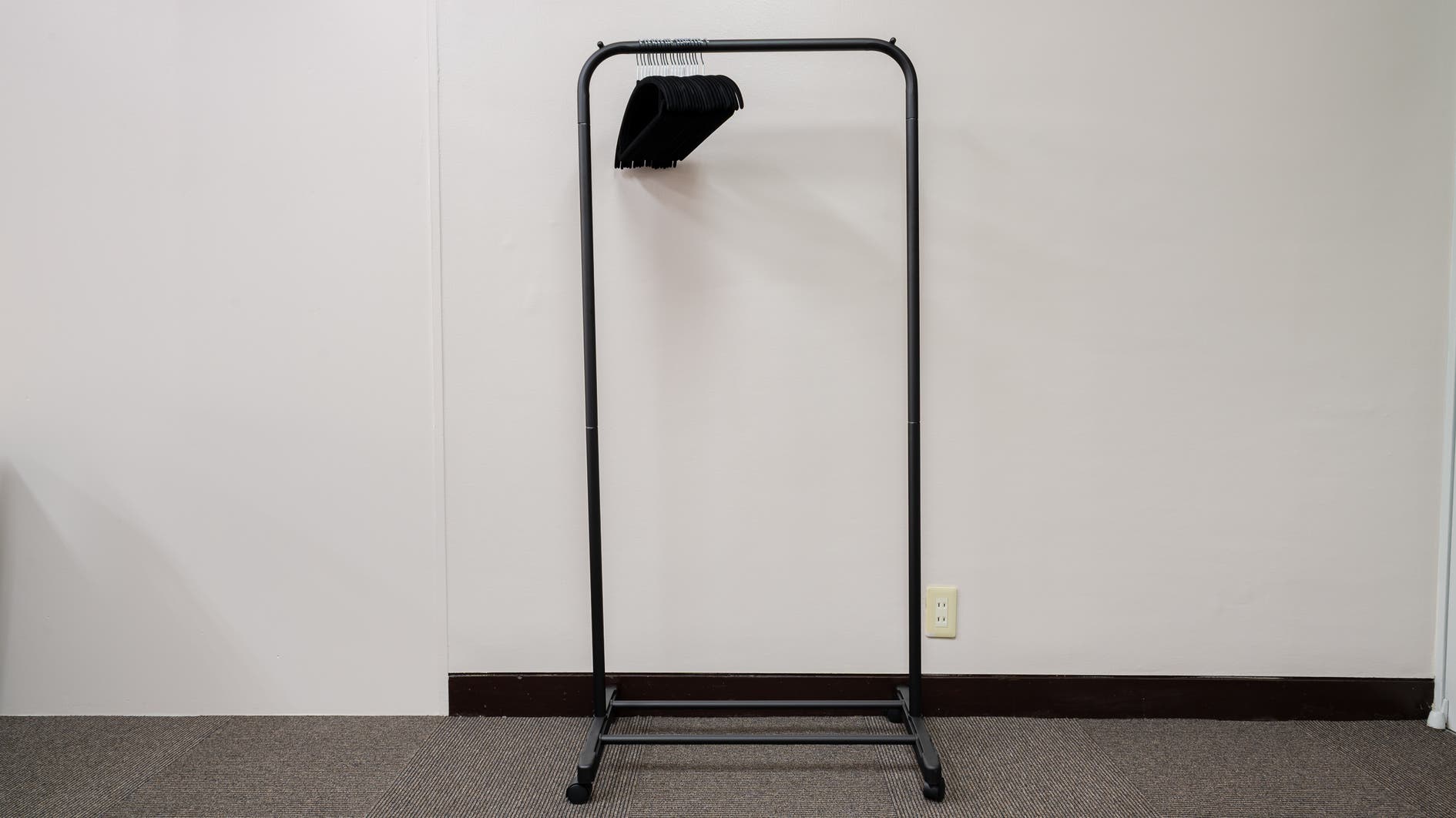 【池袋駅7分】18席、光回線高速WiFi、モニター・ホワイトボード完備☆1日1回スタッフ完全清掃の会議室の写真16