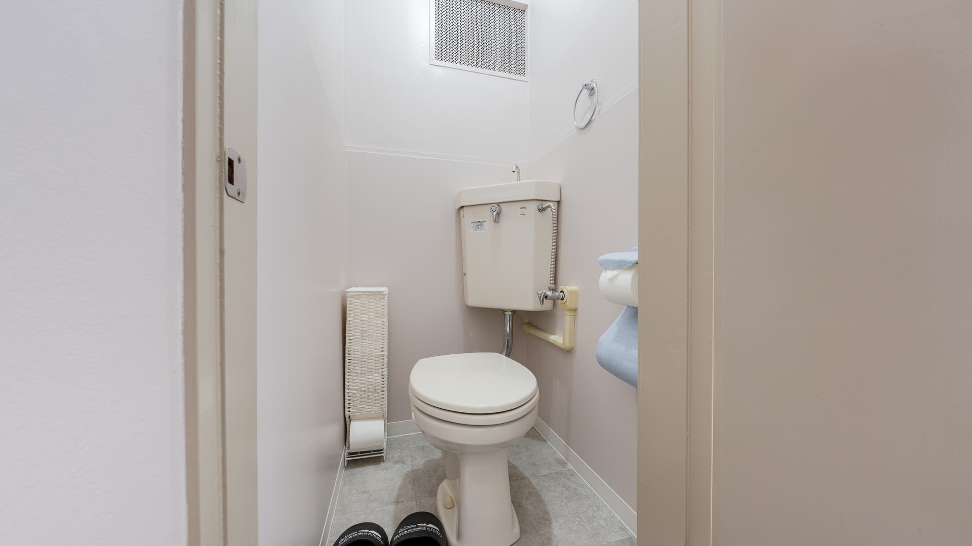 【池袋駅7分】18席、光回線高速WiFi、モニター・ホワイトボード完備☆1日1回スタッフ完全清掃の会議室の写真30