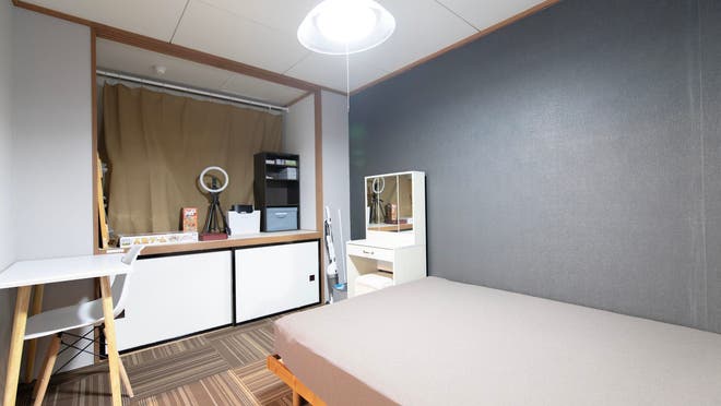 ✨地域最安値挑戦✨【すすきの繁華街すぐ】50型TVで大人気ゲームや映画鑑賞📺無料wi-fi🎵『502』の写真7