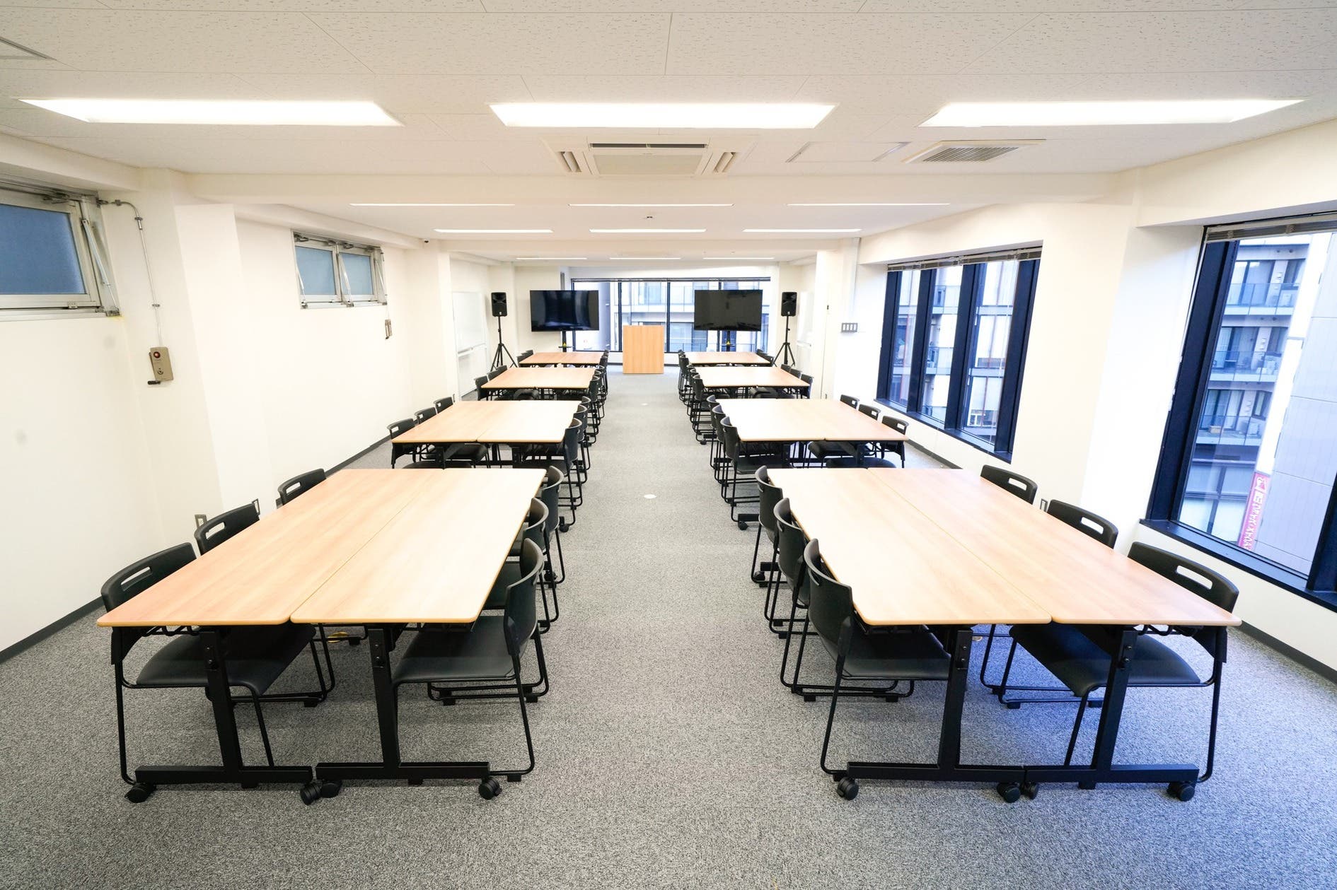 渋谷駅徒歩3分！宮益坂沿いに位置する貸会議室(4F-A+9F-A)の写真6