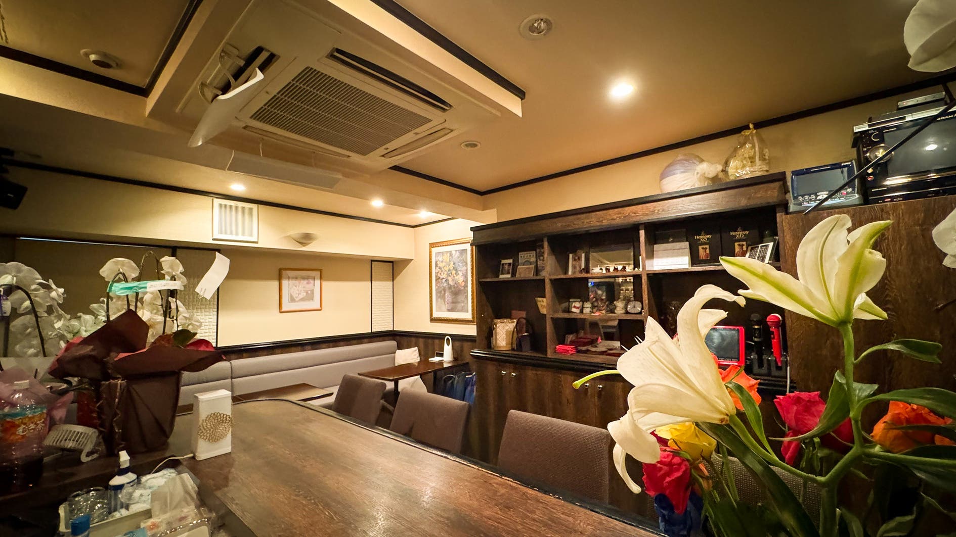 新橋駅すぐ｜銀座の一等地｜スナック貸切｜喫煙可｜飲み会・パーティー・撮影に_531の写真5