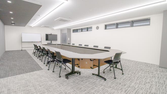 【博多駅2分!定員20名】モニター・WiFi・ホワイトボード無料!ふれあい貸し会議室Premium トヨタレンタリース博多駅前Sの写真4