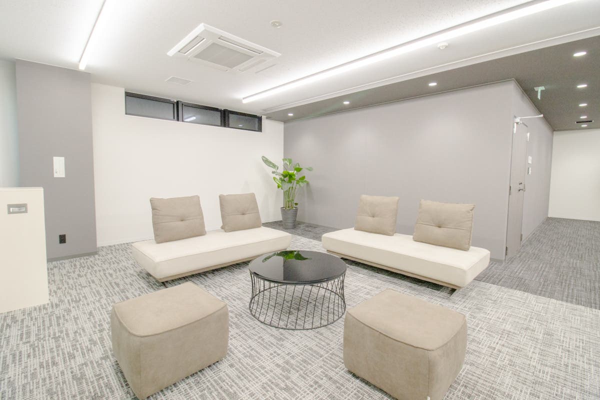 【博多駅2分！定員20名】モニター・WiFi・ホワイトボード無料！ふれあい貸し会議室Premium トヨタレンタリース博多駅前Sの写真8