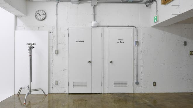 四谷三丁目駅から徒歩4分!専門業者施工の4面R白ホリスタジオの写真9