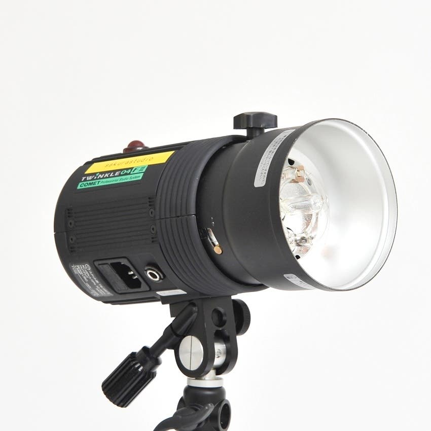 四谷三丁目駅から徒歩4分！専門業者施工の4面R白ホリスタジオの写真11